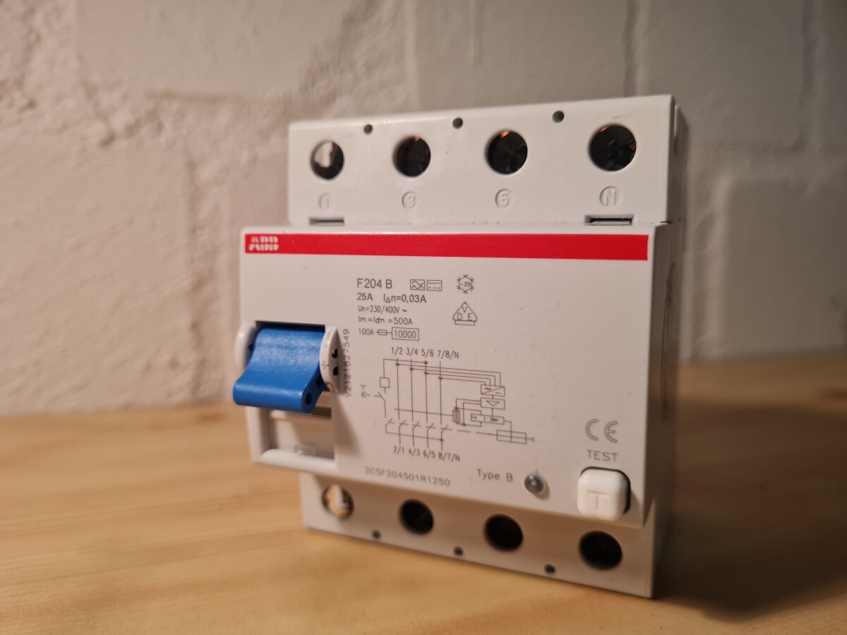 Fehlerstromschutzschalter FI 25A 30mA F204 B Type B 4P, 126,01